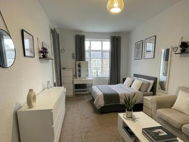 Room at North Circular Road, Greater London