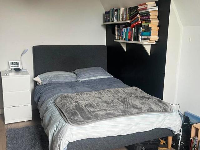 Room at North Common Road, Greater London