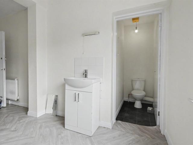 Room at North Denes Road, Great Yarmouth