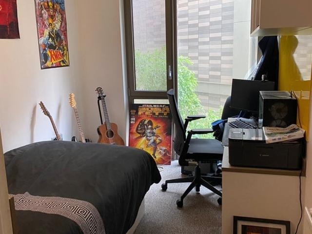 Room at North End Road, Greater London