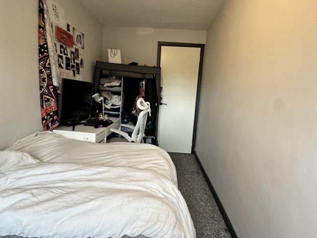 Room at North Frederick Path, Glasgow