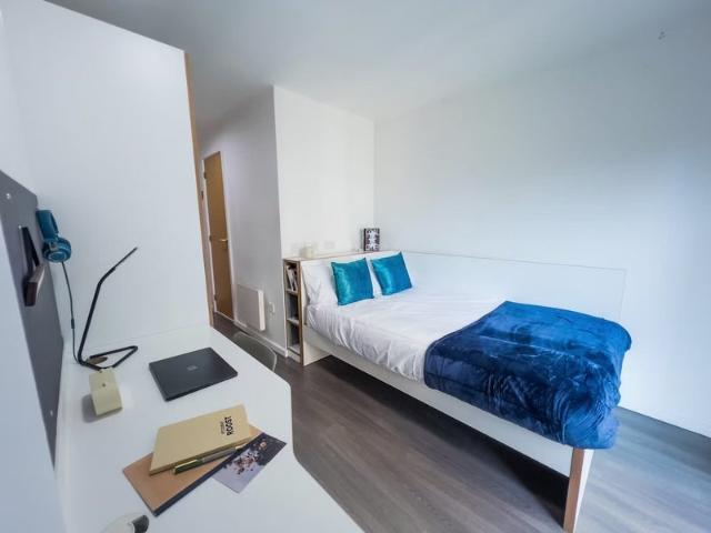 Room at North Hanover Street, Glasgow