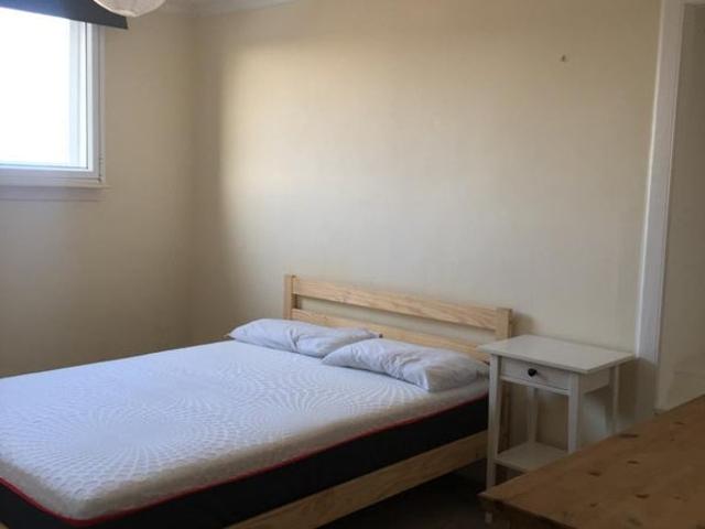 Room at North High Street, Musselburgh