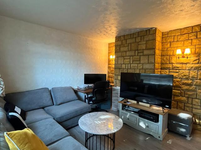 Room at North Hill Drive, Greater London