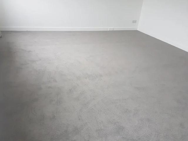 Room at North Parade, Greater London