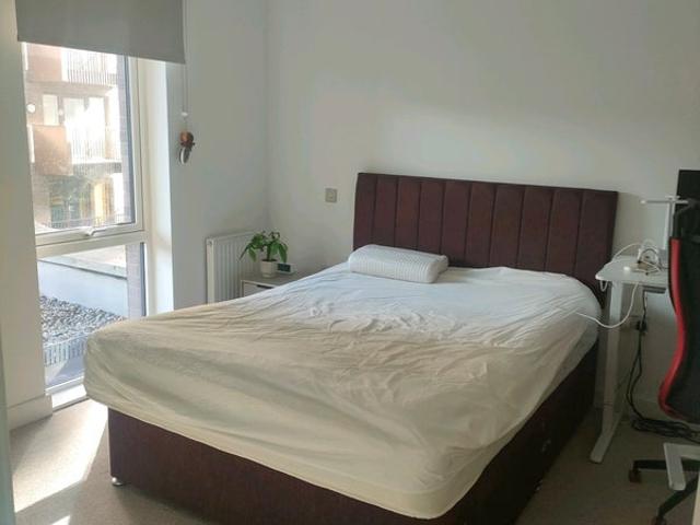 Room at North Periphery, Greater London