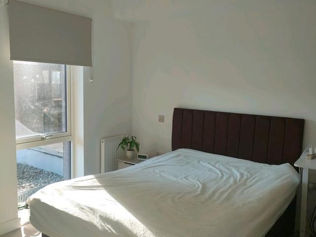 Room at North Periphery, Greater London