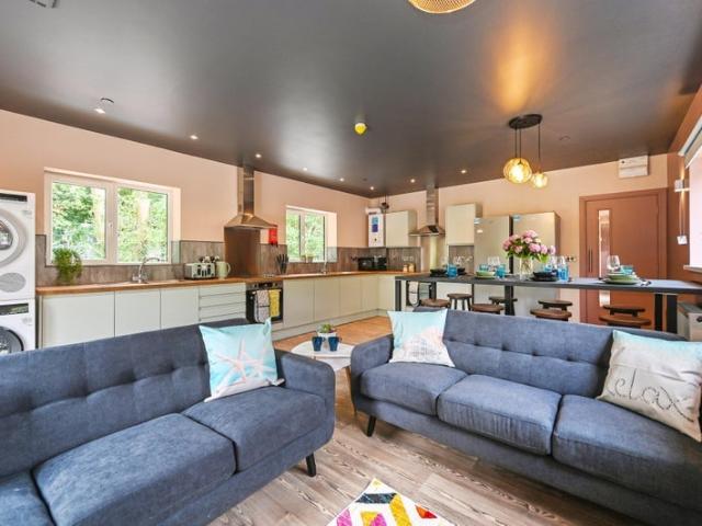 Room at North Road, Cardiff
