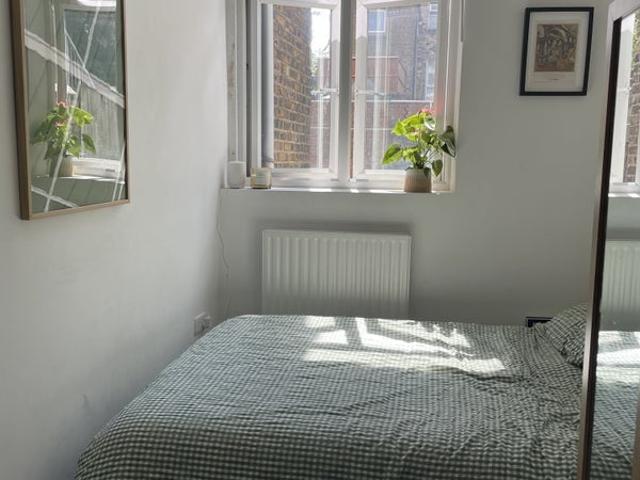 Room at North Road, Greater London