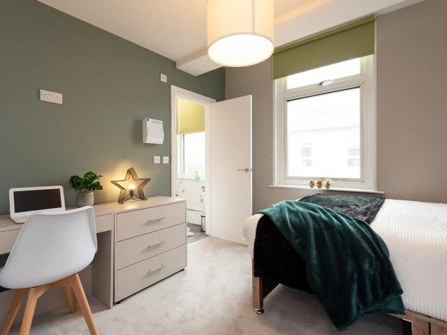 Room at North Road, Darlington