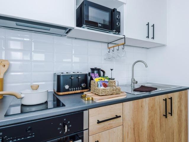 Room at North Road, Preston
