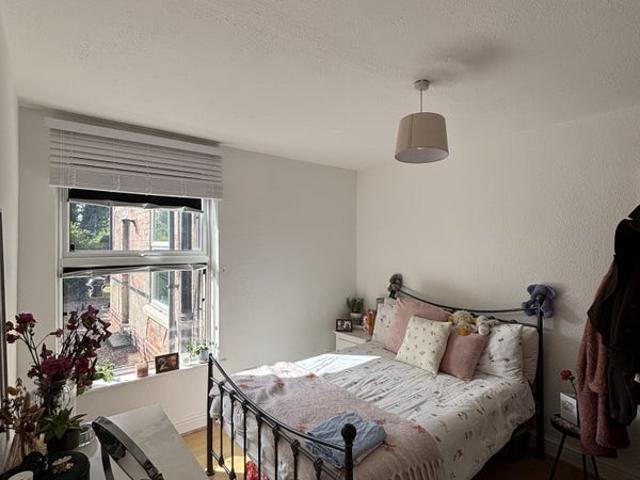 Room at North Road, Rushcliffe
