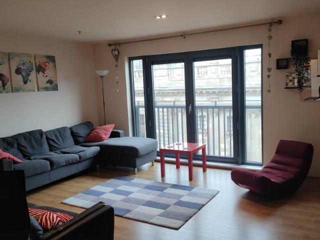 Room at North Street, Glasgow