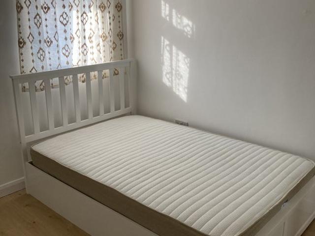 Room at North Street, Luton