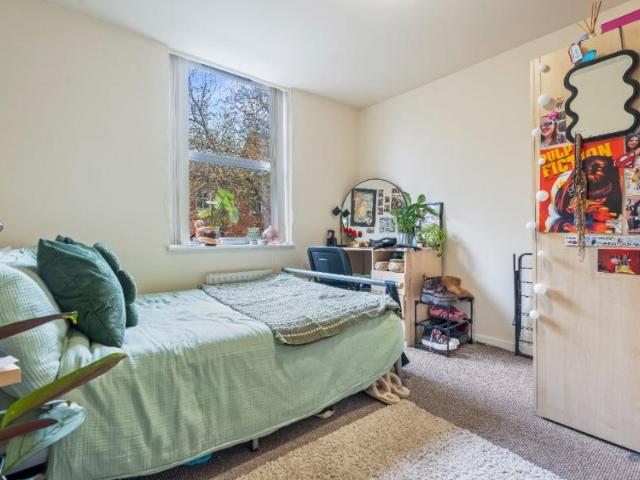 Room at North Sherwood Street, Nottingham