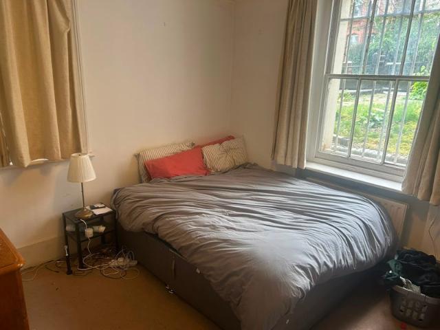 Room at North Side Wandsworth Common, Greater London