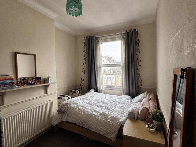Room at Northcote Road, Greater London
