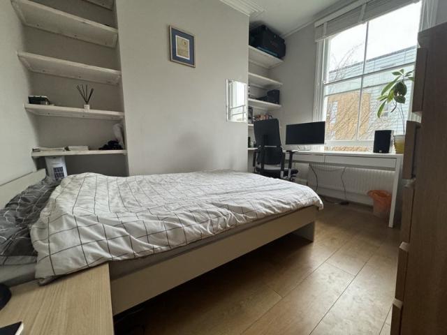Room at Northchurch Road, Greater London
