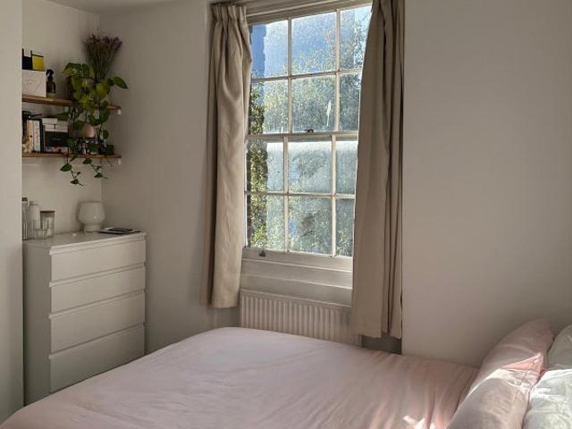 Room at Northampton Square, Greater London