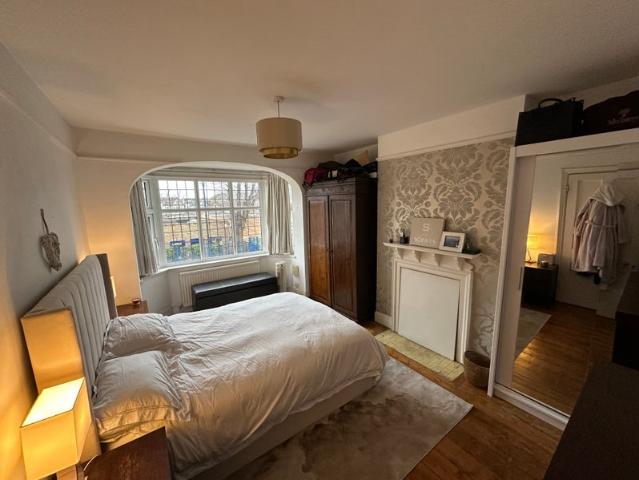 Room at Northanger Road, Greater London