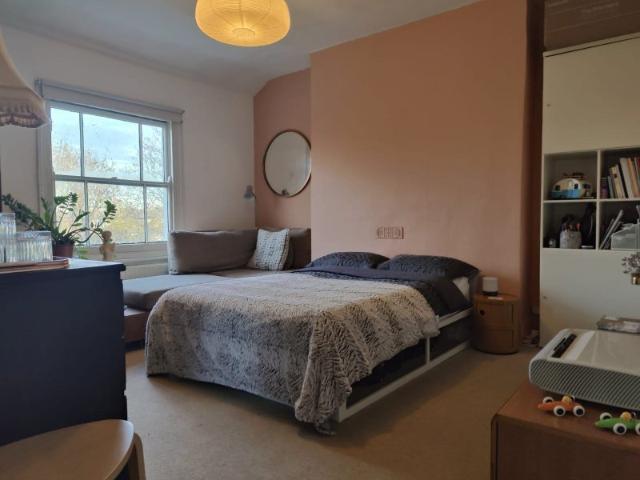 Room at Northbrook Road, Greater London