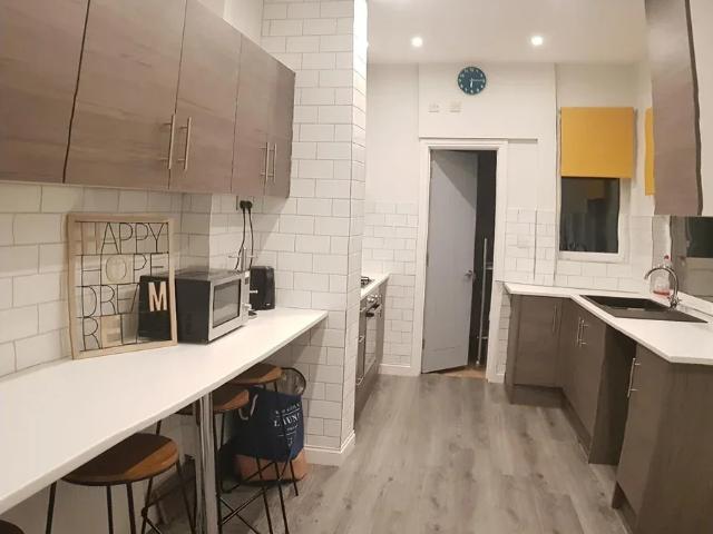 Room at Northumberland Road, Coventry