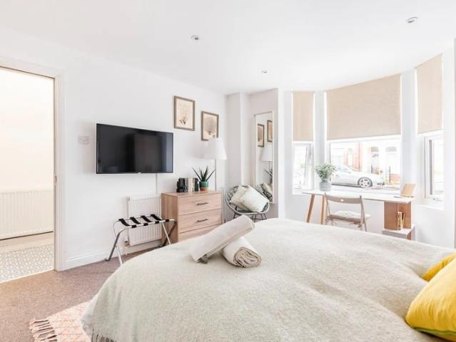 Room at Northumberland Road, Coventry