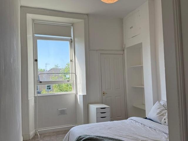 Room at Novar Drive, Glasgow