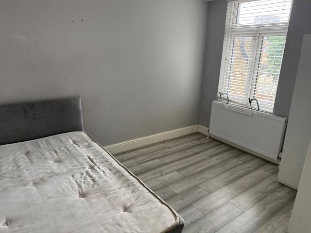 Room at Outram Road, Greater London
