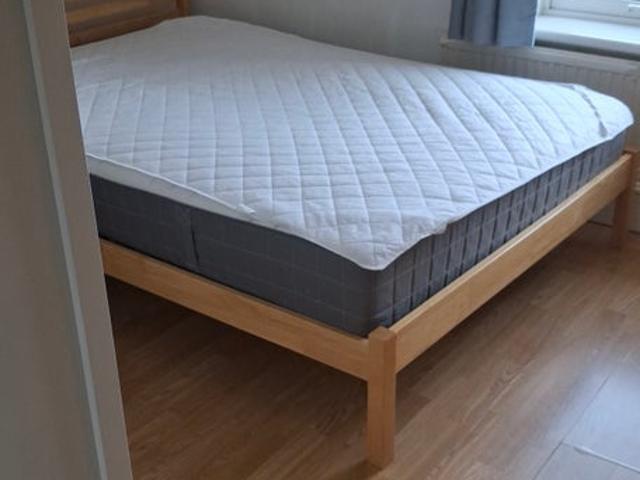 Room at Oval Way, Greater London