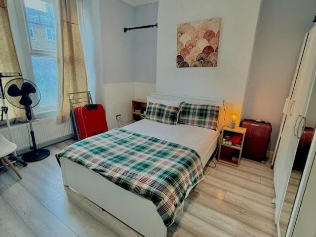 Room at Overcliff Road, Greater London