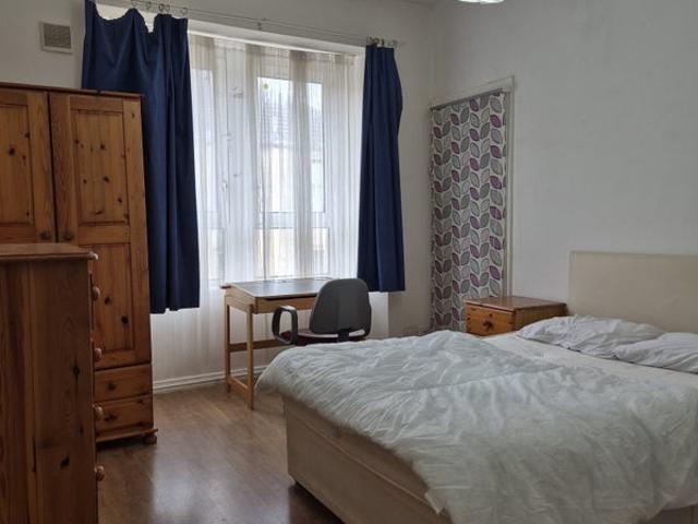 Room at Overnewton Street, Glasgow