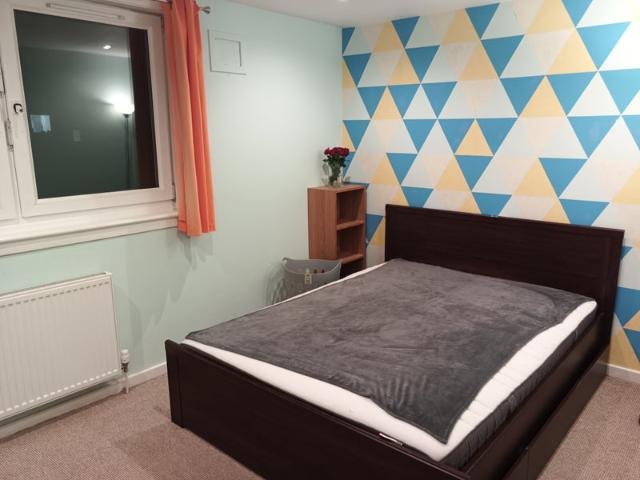 Room at Oxgangs Farm Drive, City of Edinburgh