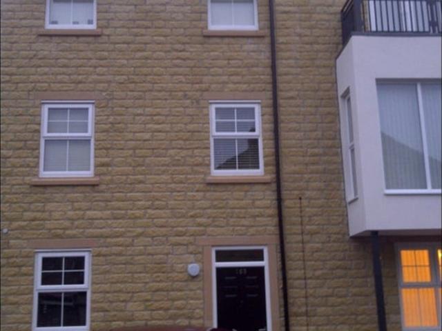 Room at Oxford Road, Burnley