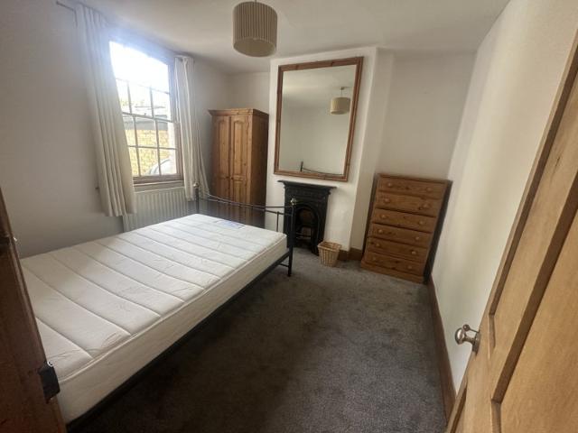 Room at Oxford Road, Windsor