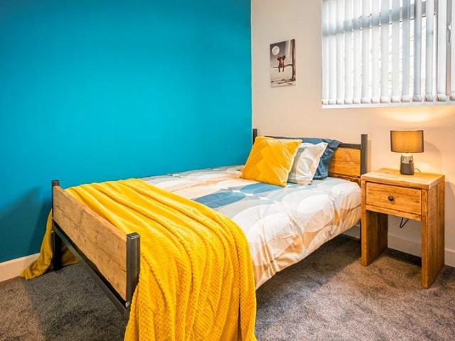 Room at Oxford Street, Coventry
