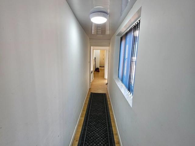 Room at Oxford Street, Sheffield