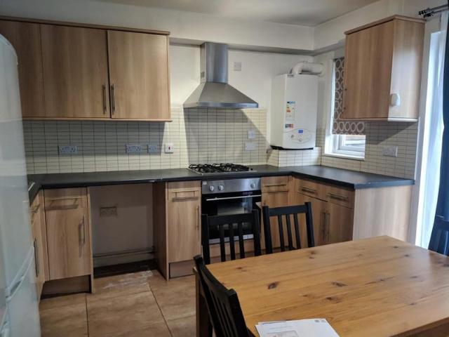 Room at Oxley Close, Greater London