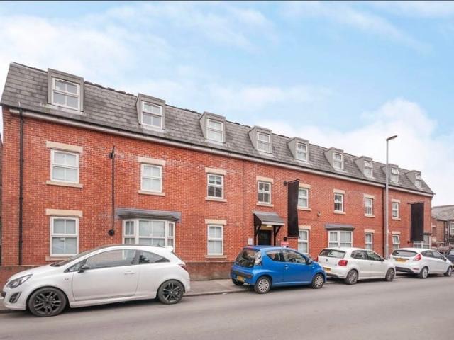 Room at Oxney Road, Manchester