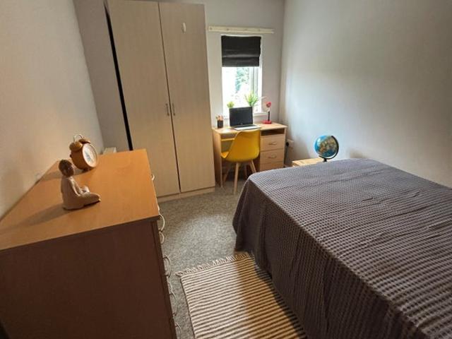 Room at Oak Tree Lane, Birmingham