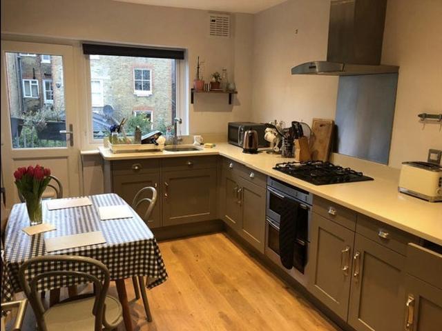 Room at Oakbury Road, Greater London