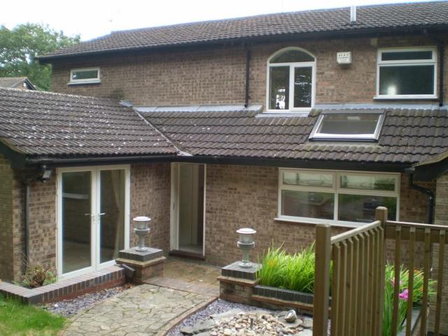Room at Oakenshaw Close, Leicester