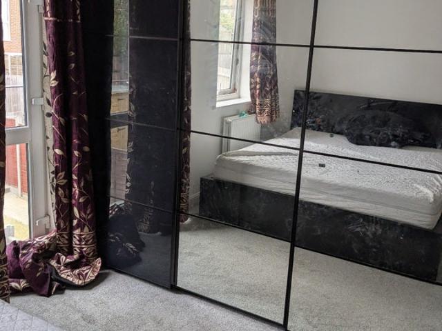 Room at Oakes Crescent, Dartford