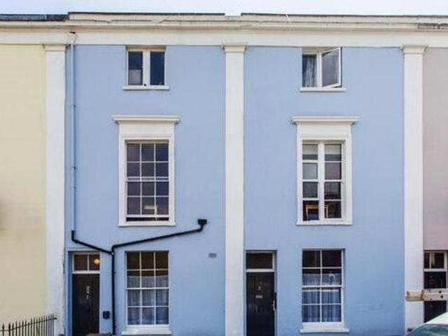 Room at Oakfield Place, Bristol
