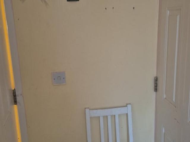Room at Oakfield Road, Bristol