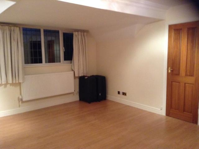 Room at Oakleigh, Knutsford