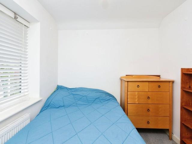 Room at Oakley Road, East Hampshire