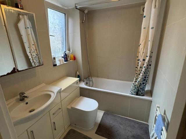 Room at Oakley Square, Greater London