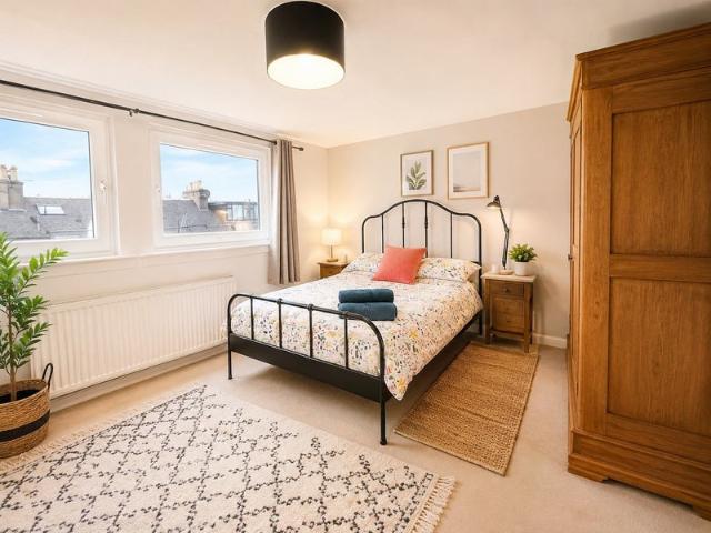 Room at Oakville Terrace, City of Edinburgh