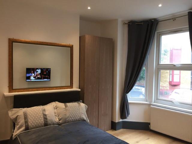 Room at Occupation Road, Greater London